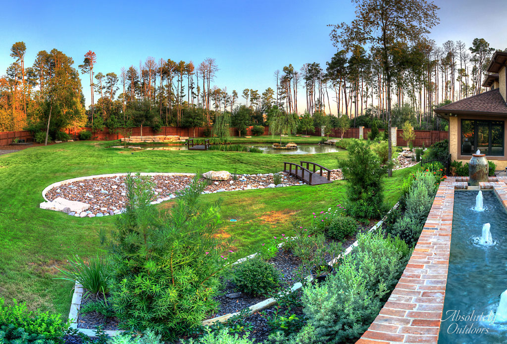 5 Backyard Landscaping Ideas for Any Season